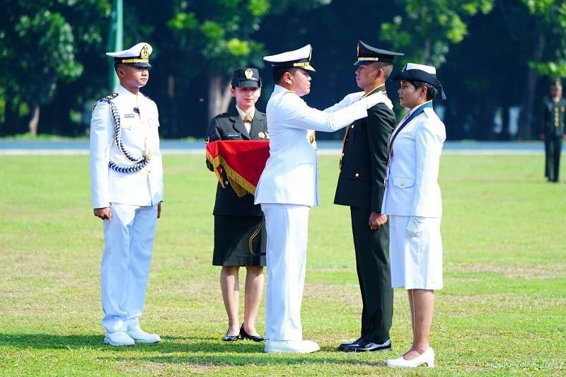 RRI.co.id - Panglima TNI Lantik 134 Perwira Remaja Prajurit Karier RRI.co.id - Panglima TNI Lantik 134 Perwira Remaja Prajurit Karier
