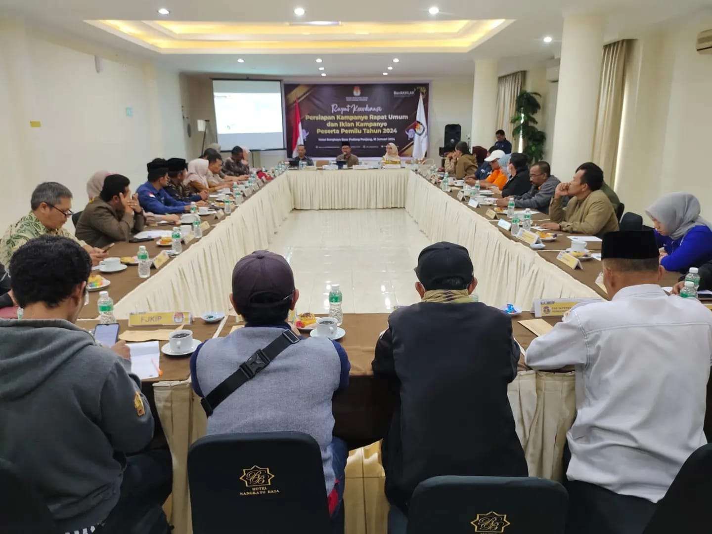 RRI.co.id - Kampanye Akbar akan Berlangsung 21 Januari Hingga 10 Februari RRI.co.id - Kampanye Akbar akan Berlangsung 21 Januari Hingga 10 Februari