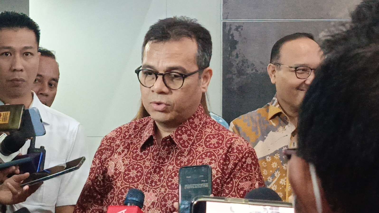 RRI.co.id - Wamenkomdigi Dorong Mahasiswa Kembangkan Pemanfaatan AI RRI.co.id - Wamenkomdigi Dorong Mahasiswa Kembangkan Pemanfaatan AI