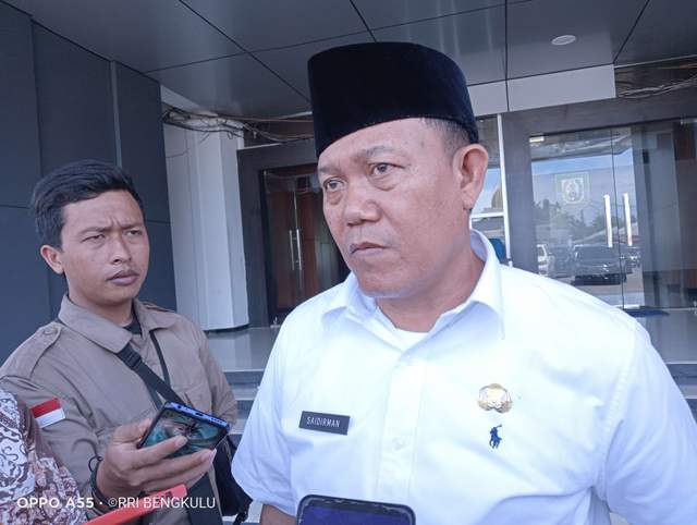 RRI.co.id - Penertiban Kawasan Pantai Panjang Dipermatang RRI.co.id - Penertiban Kawasan Pantai Panjang Dipermatang